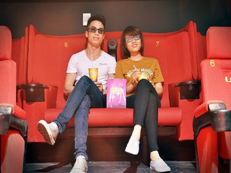 Ghế đôi CGV hay ghế Sweetbox là gì? Giá vé ghế đôi CGV là bao nhiêu ...